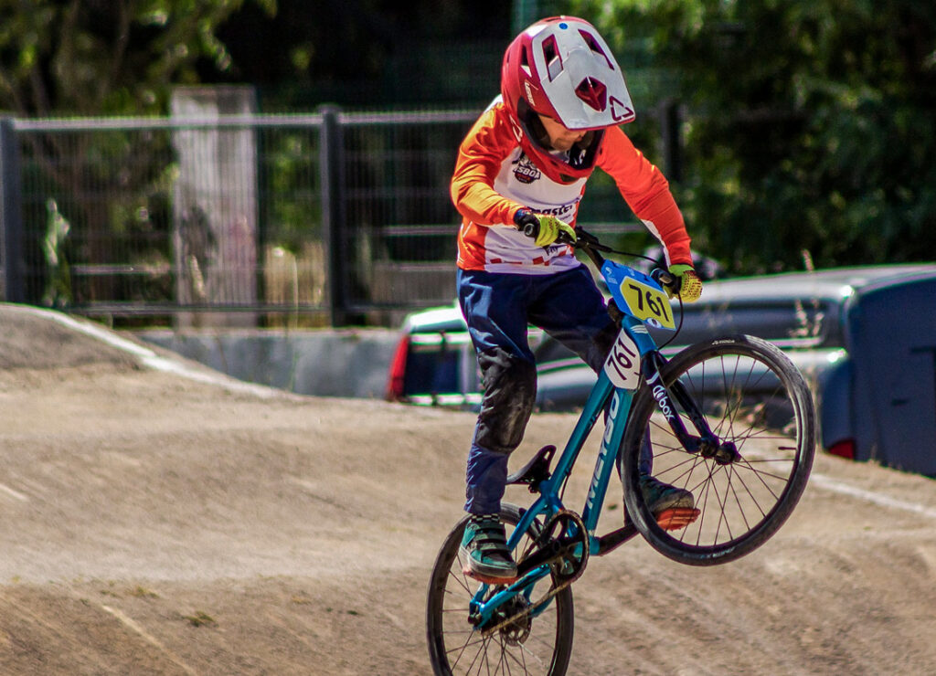 Keymaster patrocina a equipa Lisboa BMX Race